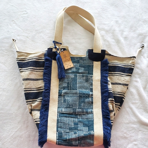 Twig & Arrow | Bags | Twig Arrow Beach Weekend Woven Tote Bag | Poshmark